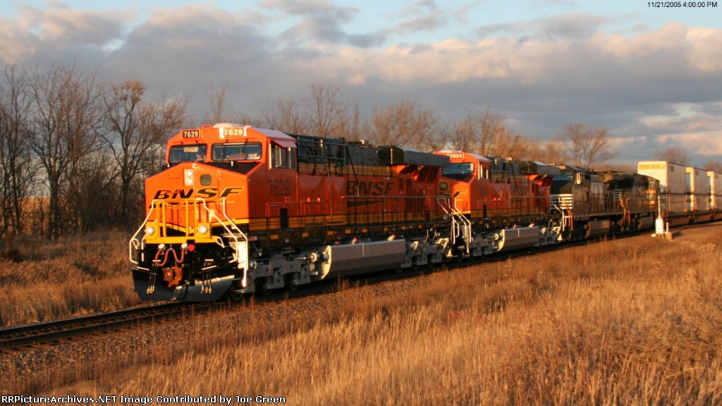 BNSF 7629